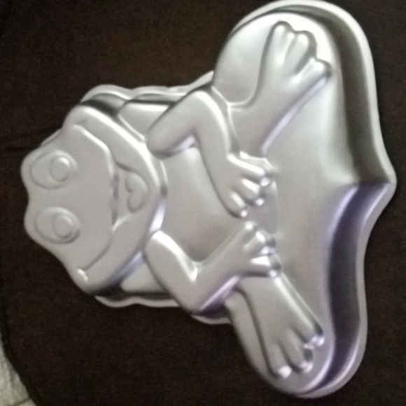 Wilton | Kitchen | Wilton Frog Toad Prince Fisherman Boy Cake Pan 52816 ...